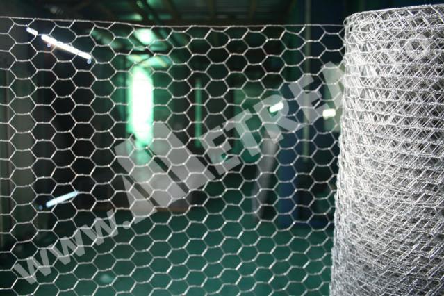 Impletituri din sarma cu ochiuri hexagonale (plasa rabit) | METREM ...