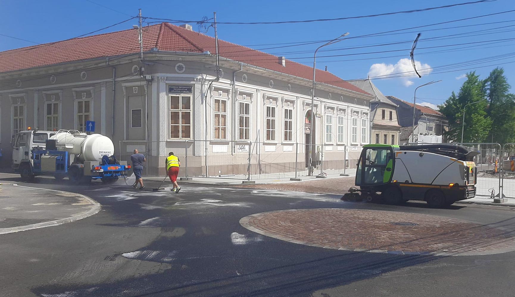 Primăria Municipiului Deva a finalizat acțiunea de spălare și ...
